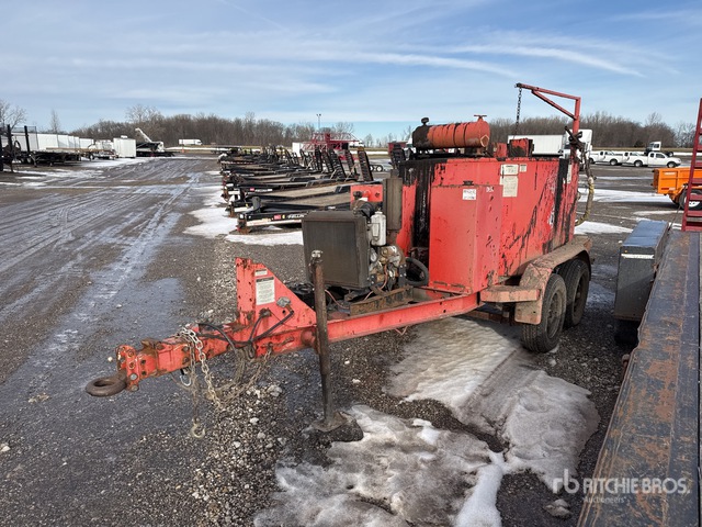 1999 Crafco EZ Pour 200D Asphalt Kettle | Ritchie Bros. Auctioneers