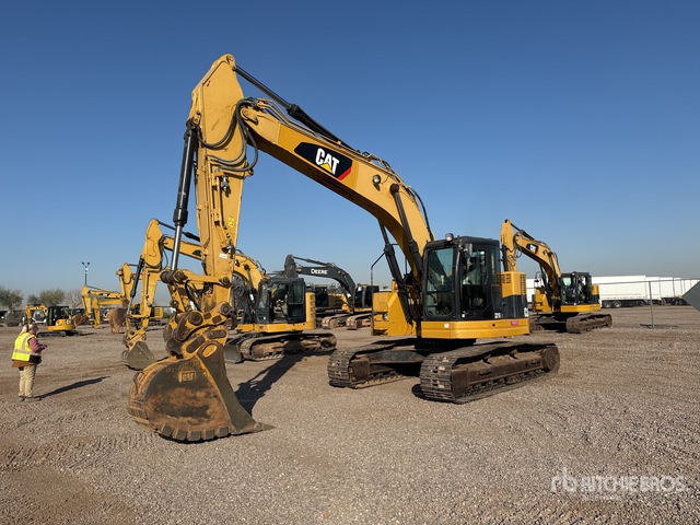 2013 Cat 321D LCR Tracked Excavator | Ritchie Bros. Auctioneers