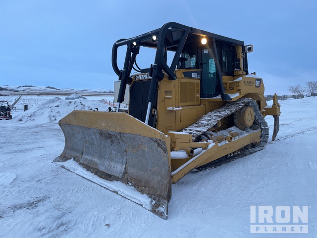 2005 Cat D7R XR Series II Crawler Dozer in Meota, Saskatchewan, Canada ...