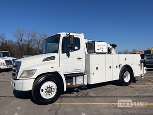 2016 Hino 338 4x2 Service Truck in LaVergne, Tennessee, United States ...