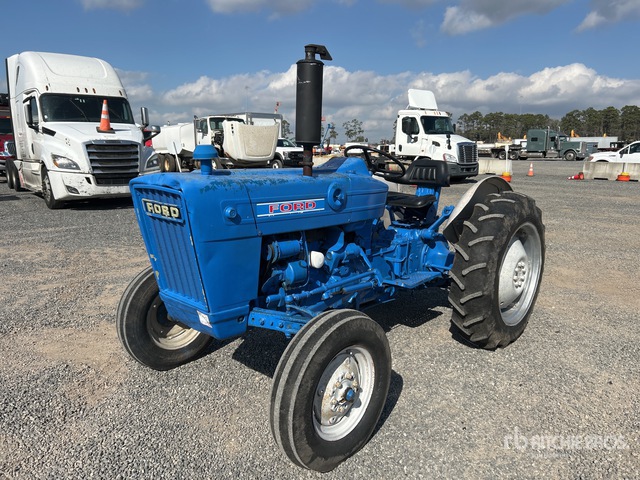 Ford 2WD Utility Tractor | Ritchie Bros. Auctioneers