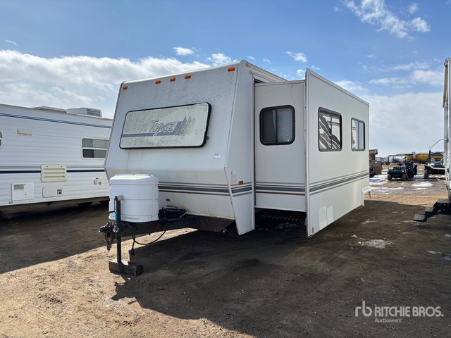 2000 Triple E Topaz 26 ft T/A Travel Trailer | Ritchie Bros. Auctioneers