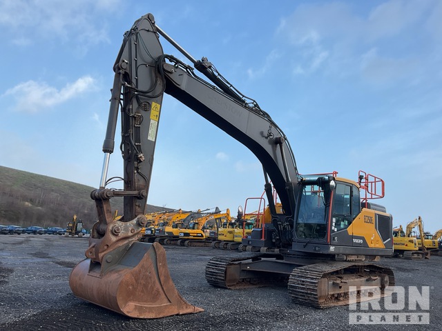2022 Volvo EC250EL Tracked Excavator | Ritchie Bros. Auctioneers