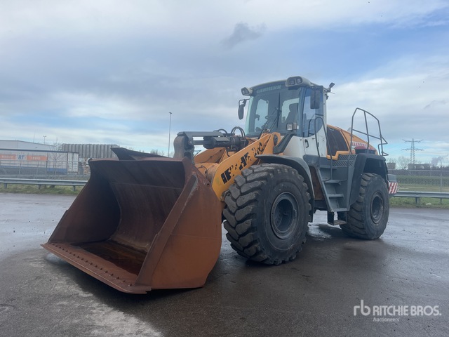2013 Liebherr L566 Wheel Loader | Ritchie Bros. Auctioneers