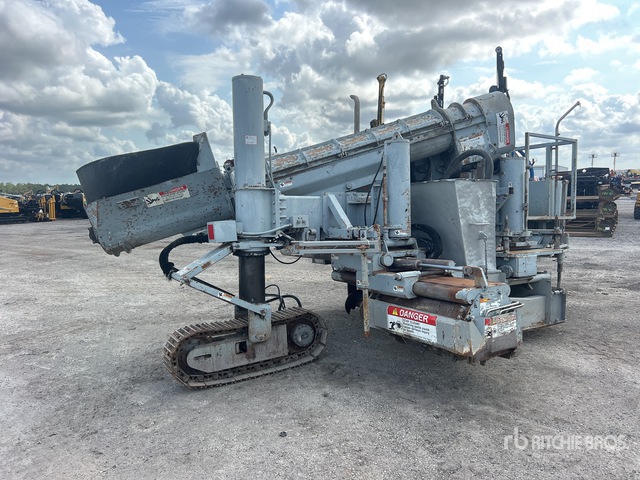 1999 Power Curbers 5700B Curb and Gutter Machine | Ritchie Bros ...