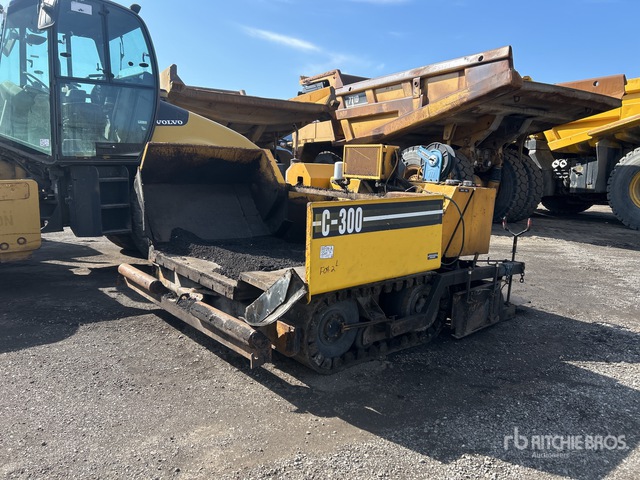 1992 Allatt C300 Track Asphalteuse | Ritchie Bros. Auctioneers
