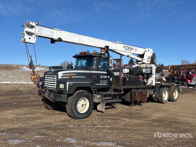 Pitman HL-14T68 28000 lb Straight Boom on 1991 Mack RD688S 6x4 Boom ...