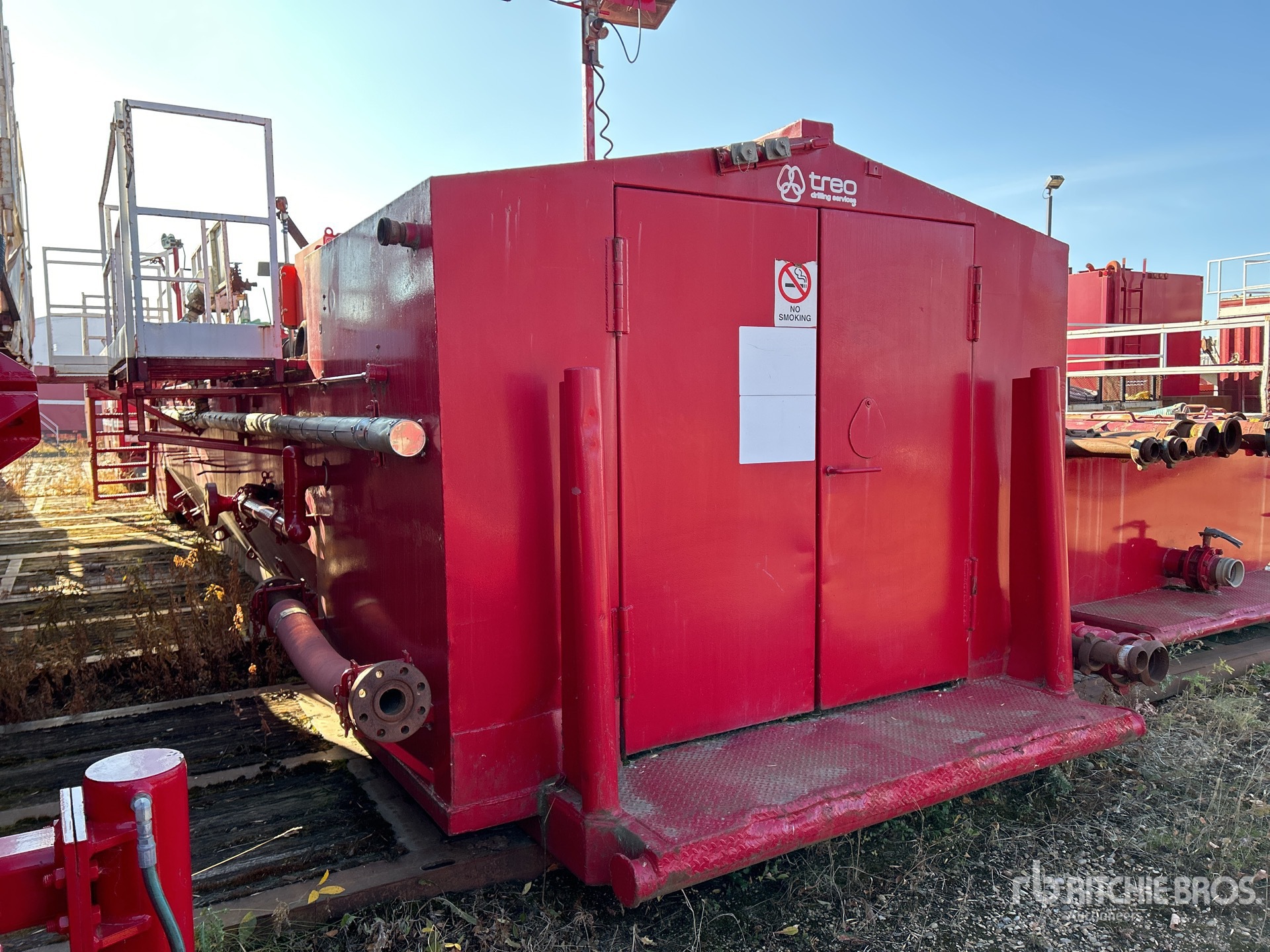 Flat Top Skid-Mounted 25 m3 Tanque de lodo | Ritchie Bros. Auctioneers