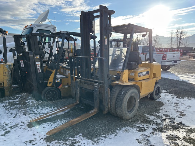 Cat GP40KL 9000 lb Pneumatic Tire Forklift (Inoperable) | Ritchie Bros ...