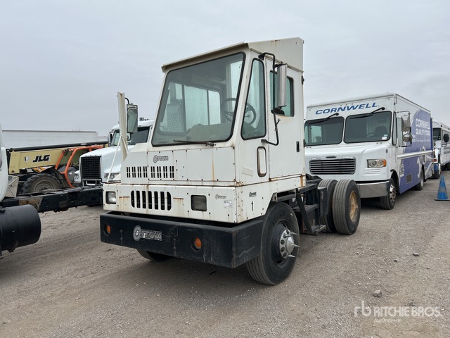 2002 Ottawa Commando 30 4x2 Spotter Truck (Inoperable) | Ritchie Bros ...