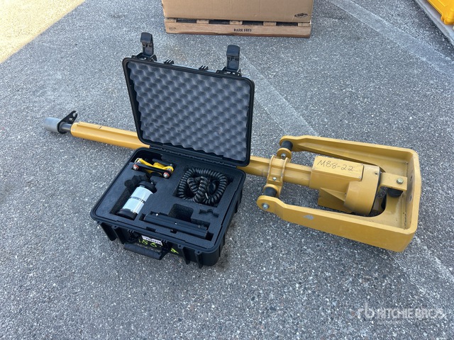 Trimble 3D UTS Dozer Machine Control Kit | Ritchie Bros. Auctioneers