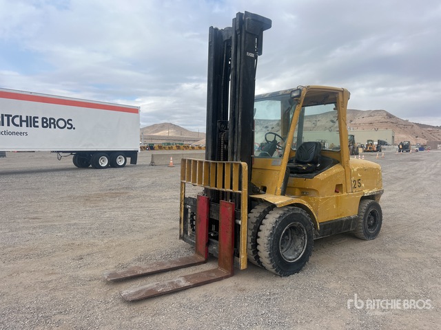 Hyster Pneumatic Tire Chariot Élévateur | Ritchie Bros. Auctioneers