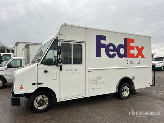 2022 Ford E-350 4x2 COE Step Van | Ritchie Bros. Auctioneers