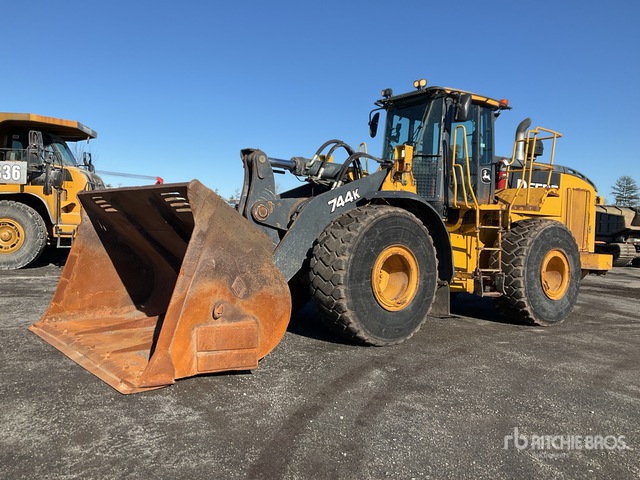 2012 John Deere 744K Wheel Loader | Ritchie Bros. Auctioneers