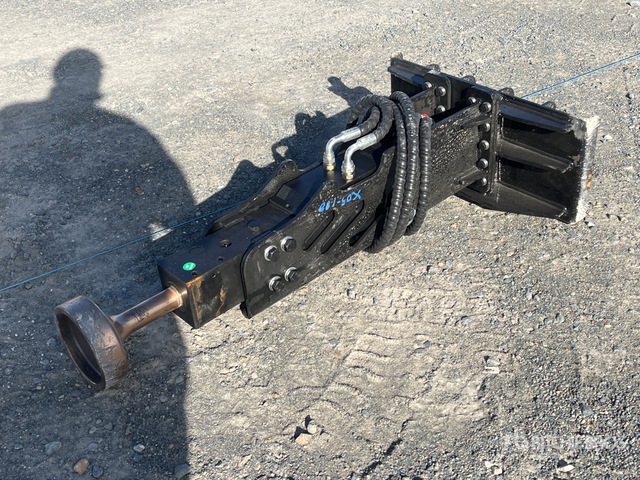 2025 Future FT-D45 Mini Skid Steer Post Driver (Unused) | Ritchie Bros ...