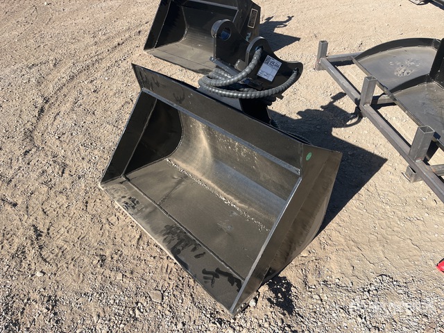 2025 Future FT-5T 900 mm Hydraulic Tilting Excavator Bucket - Fits 5 ...