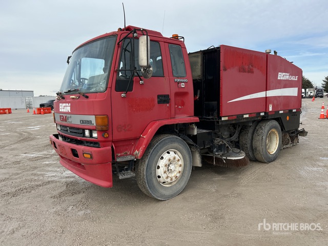 Elgin Eagle on 1987 GMC 7000 Sweeper Truck | Ritchie Bros. Auctioneers