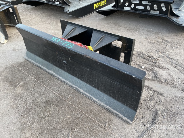 Wildcat 72 in Straight Skid Steer Dozer | Ritchie Bros. Auctioneers