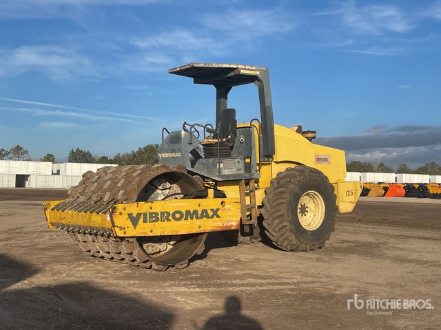 2004 Vibromax 1105PD Padfoot Drum Compactor | Ritchie Bros. Auctioneers