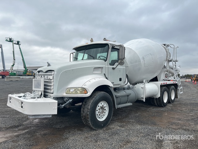 2007 Mack CT700 6x4 Mixer Truck | Ritchie Bros. Auctioneers