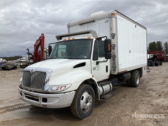 2005 International 4300 SBA 4x2 Utility Truck | Ritchie Bros. Auctioneers