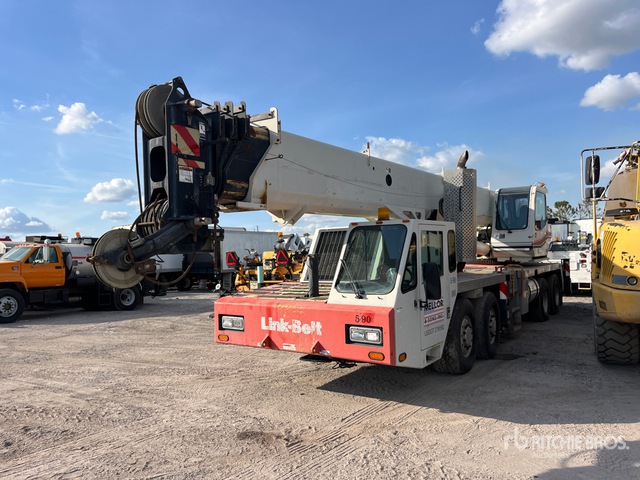 2007 Link-Belt HTC-8690 90 ton 8x4x4 Hydraulic Truck Crane (Inoperable ...