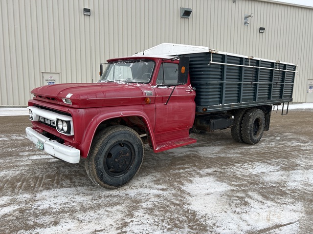 1966 GMC 960 4x2 Grain Truck | Ritchie Bros. Auctioneers