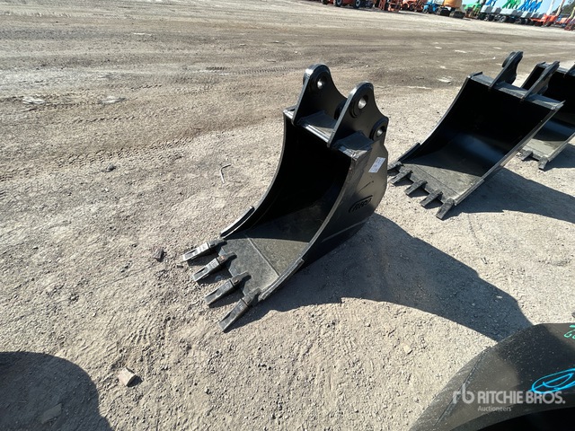 2025 Fleco 18 in Digging Excavator Bucket - Fits Takeuchi TB260 ...