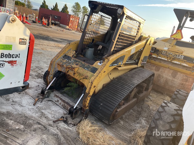 2002 Cat 277 Compact Track Loader (Inoperable) | Ritchie Bros. Auctioneers