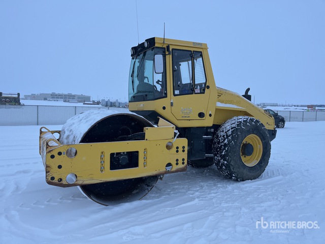 2012 Bomag BW211D-40 Smooth Drum Compactor | Ritchie Bros. Auctioneers