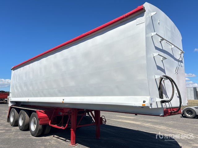 2013 CUSTOM QUIP 9.2 m Tri/A Tipping Trailer | Ritchie Bros. Auctioneers