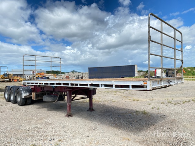 2005 Rhino 7.5 m Tri/A B-Double Lead Flatbed Trailer | Ritchie Bros ...