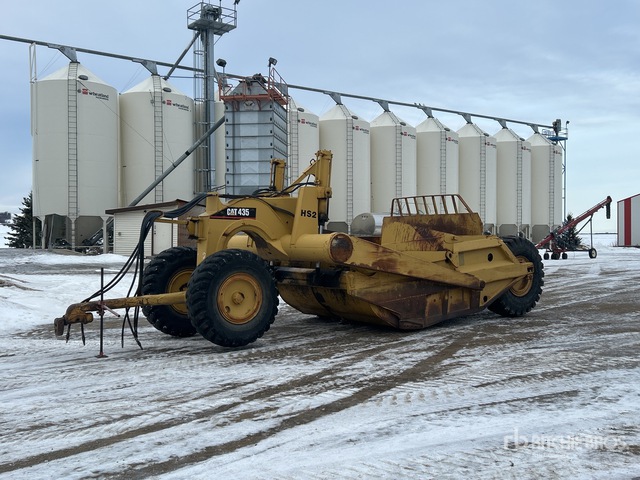 Cat 435 4 Tire Hydraulic Pull Scraper | Ritchie Bros. Auctioneers