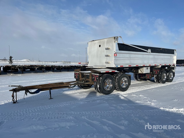 2015 Trojan 26 ft Quad/A Aluminum End Dump Trailer | Ritchie Bros ...
