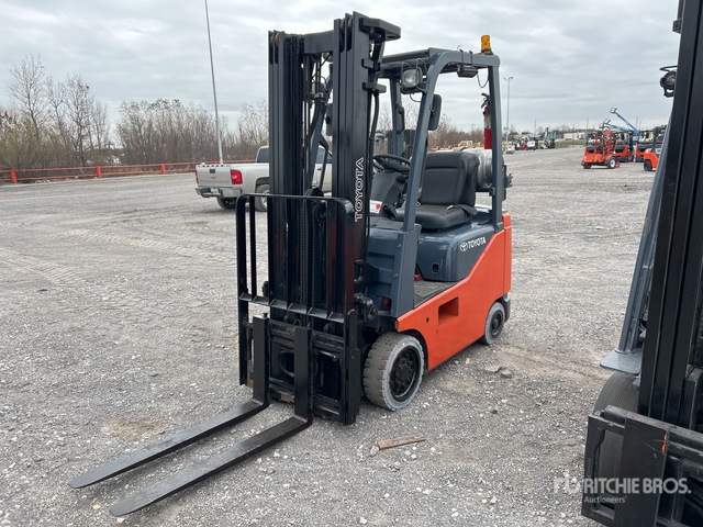 2015 Toyota 8FGCU15 2500 lb Pneumatic Tire Forklift | Ritchie Bros ...