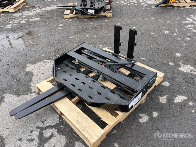 2025 FT-SF60 60 in Side Shift Skid Steer Forks (Unused) | Ritchie Bros ...