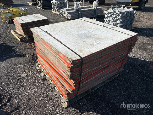 Quantity of (61) NYSDOT Reflective Road Signs | Ritchie Bros. Auctioneers