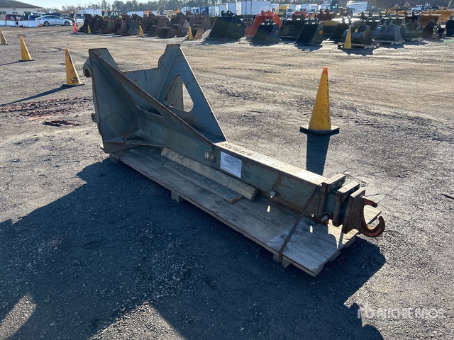 JRB Wheel Loader Material Handling Arm | Ritchie Bros. Auctioneers