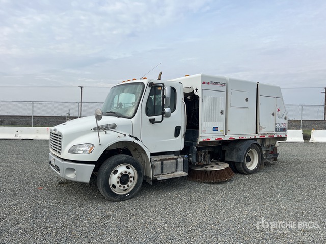 Starfire S-4 on 2017 Freightliner M2 106 Sweeper Truck | Ritchie Bros ...