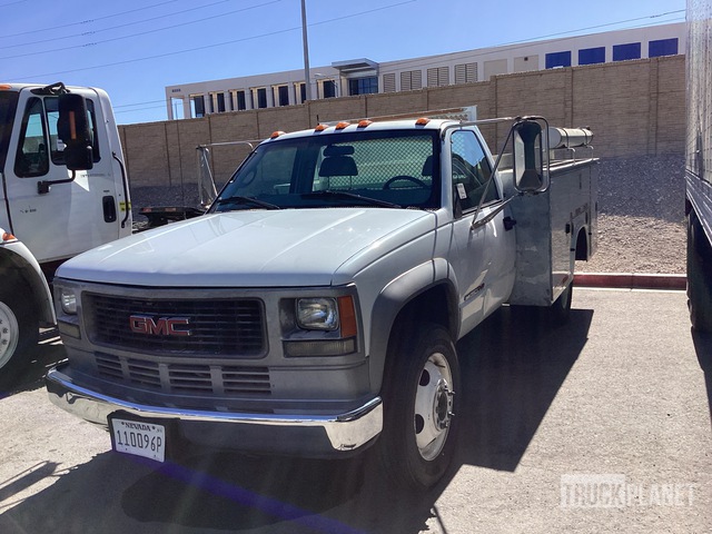 2001 GMC 3500 HD 4x2 Utility Truck (Inoperable) in Las Vegas, Nevada ...