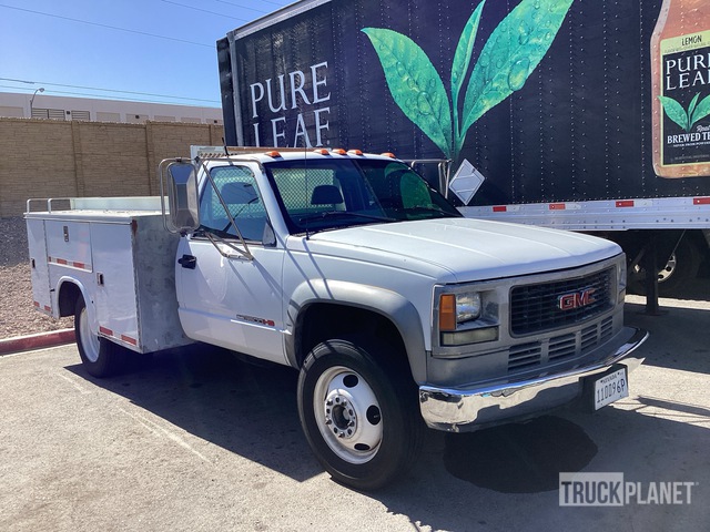 2001 GMC 3500 HD 4x2 Utility Truck (Inoperable) in Las Vegas, Nevada ...