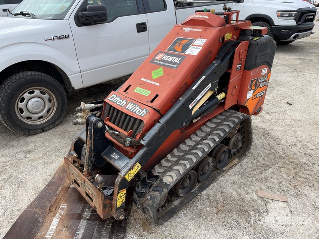 2018 Ditch Witch SK800 Compact Track Loader | Ritchie Bros. Auctioneers