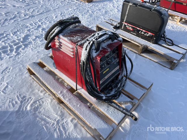 1996 Lincoln Invertec V300-PRO 300 A Electric Welder | Ritchie Bros ...