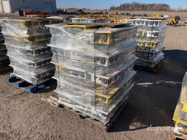 Quantity of (30) Auxiliary Power Boxes | Ritchie Bros. Auctioneers
