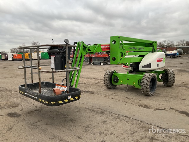 2018 Nifty-Lift HR17 Hybrid MKII 4WD Diesel Nacelle téléscopique | Ritchie Bros. Auctioneers