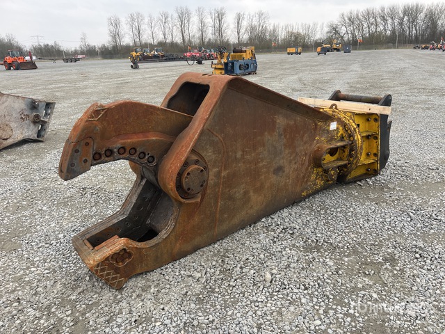 Rotating Demolition Shear | Ritchie Bros. Auctioneers