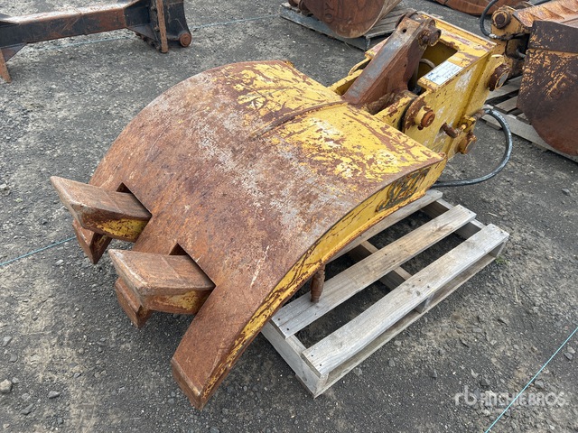 SEC Q/C Excavator Grapple - Fits 14 Ton | Ritchie Bros. Auctioneers