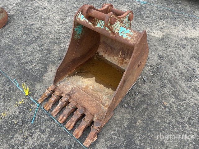 MC 600 mm Q/C Digging Excavator Bucket - Fits 14 ton | Ritchie Bros ...