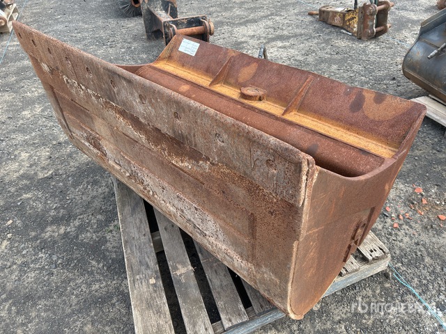 OZ 1500 mm Q/C Hydraulic Tilting Excavator Bucket - Fits 14 Ton ...