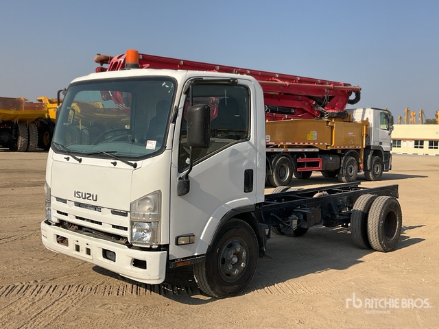 2020 Isuzu Reward NP 4x2 الكابينة والهيكل | Ritchie Bros. Auctioneers
